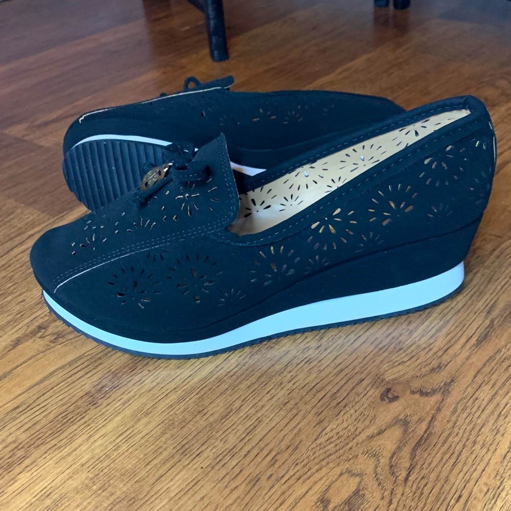 Flat Platform Black Shoes.Planos Plataforma . - Gem